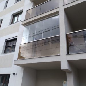 Inchidere balcon cu sticla - Pret bun la balcon inchis cu geamuri ...