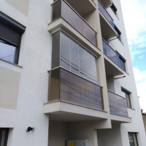 Inchidere balcon cu sticla - Pret bun la balcon inchis cu geamuri ...