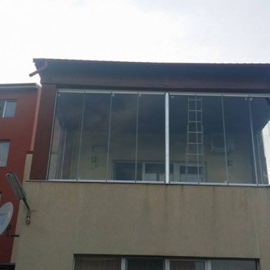 Inchidere balcon cu sticla - Pret bun la balcon inchis cu geamuri ...